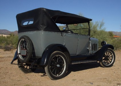 The Continental Kit – “That Tire On The Back:” By Rick Feibusch ...
