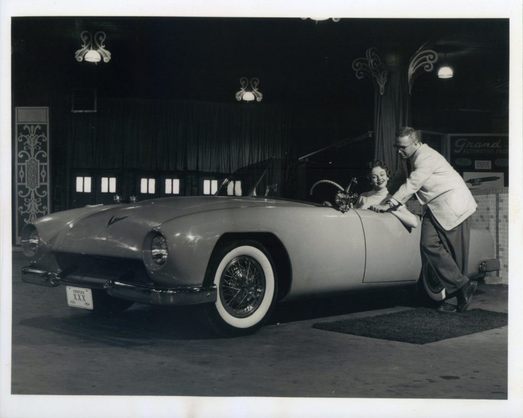 1954 Chicagoan – Chicago Auto Show Photos | Undiscovered Classics